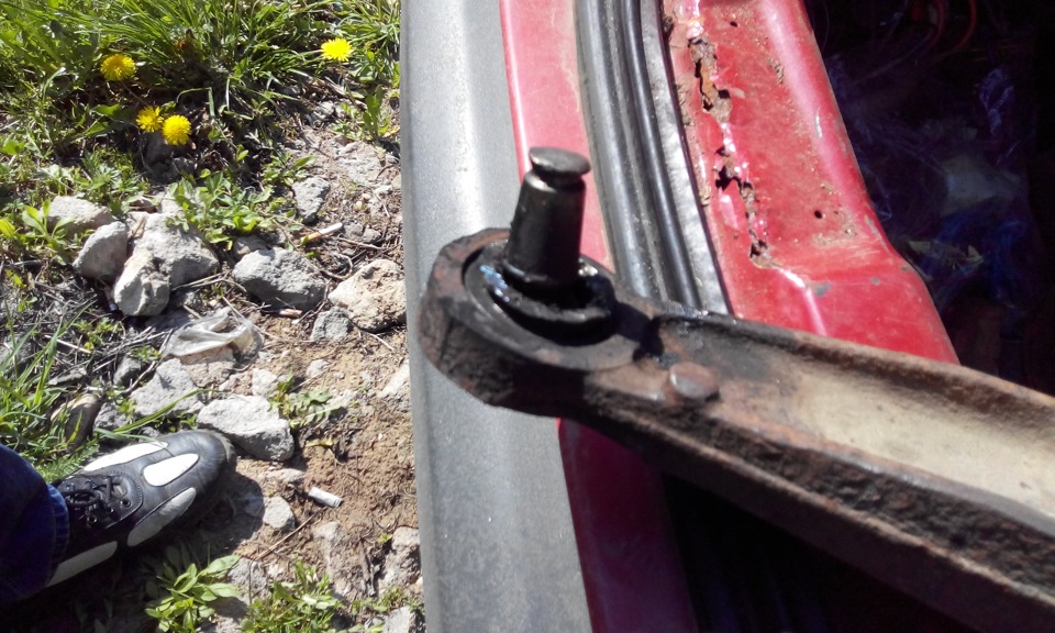 шаровая — Renault Safrane, 2,2 л, 1993 года | поломка | DRIVE2