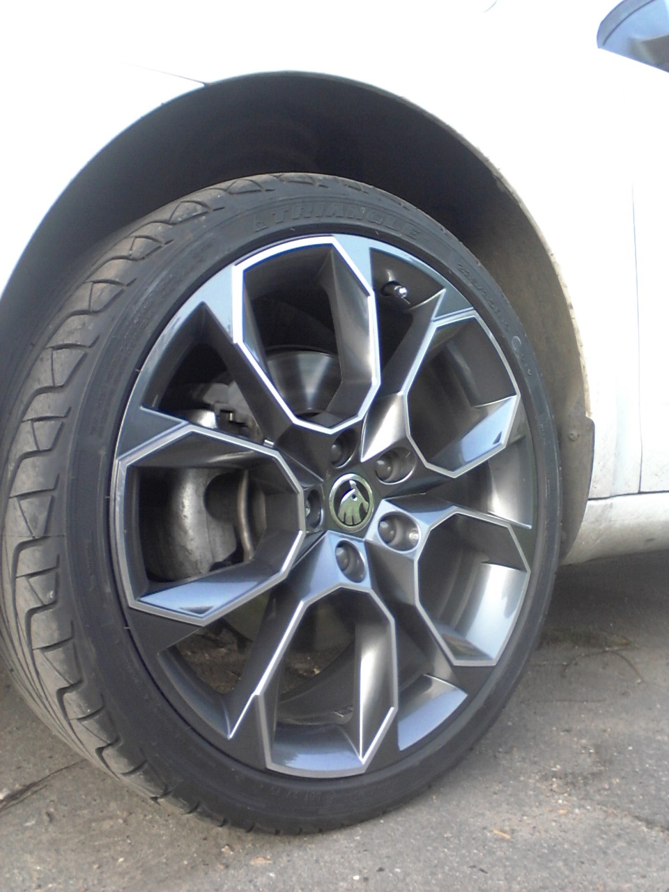 Решился на покупку EXTRIME R19 — Skoda Octavia A7 Mk3, 1,8 л, 2013 года | колёсные диски | DRIVE2