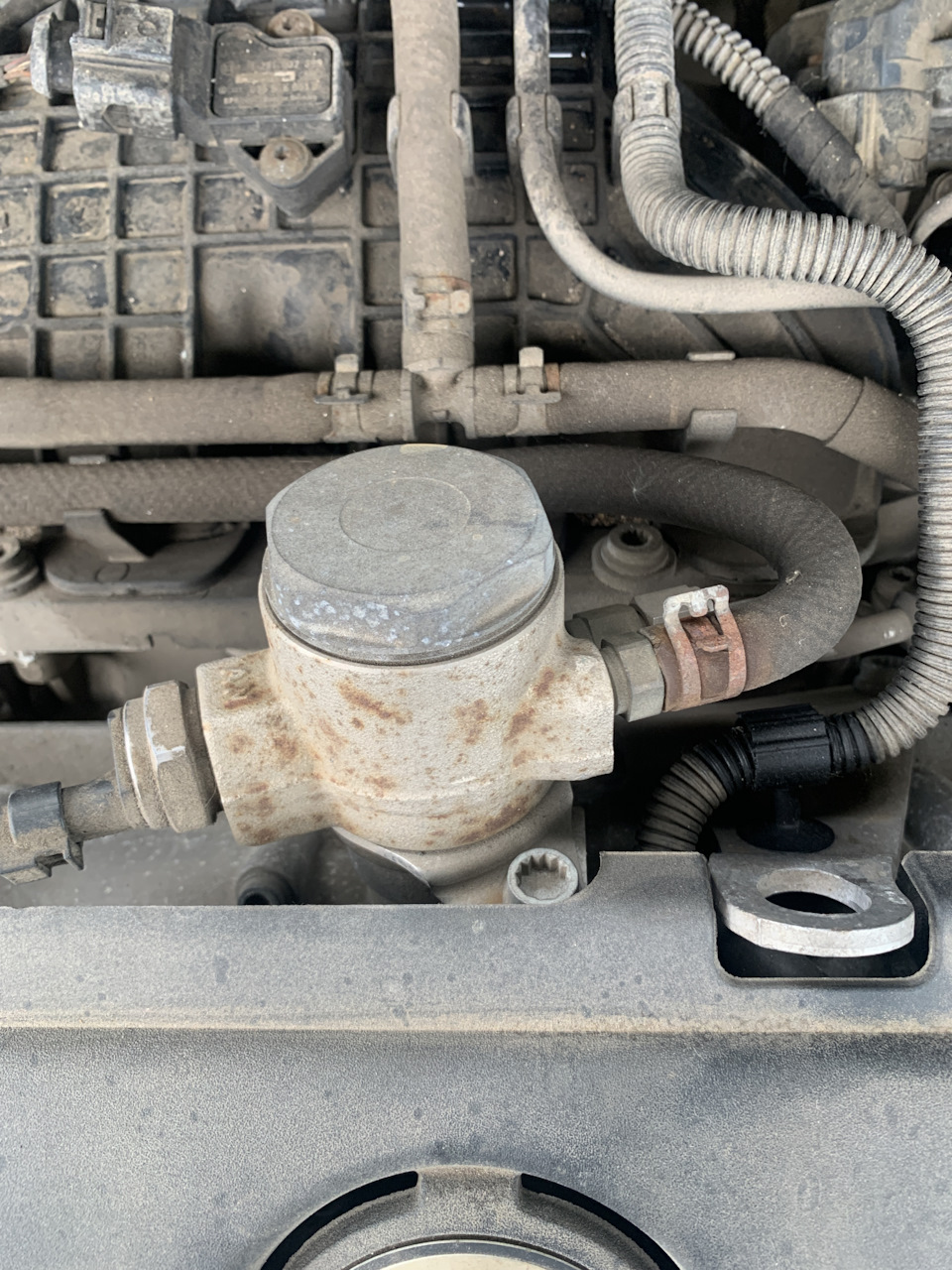 Лечим ошибку P2188 000 — слишком богатая смесь — Volkswagen Golf Mk6, 1 ...