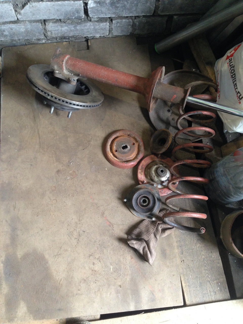 Передняя подвеска. Часть 1. — Ford Taunus (P7), 1,7 л, 1971 года ...