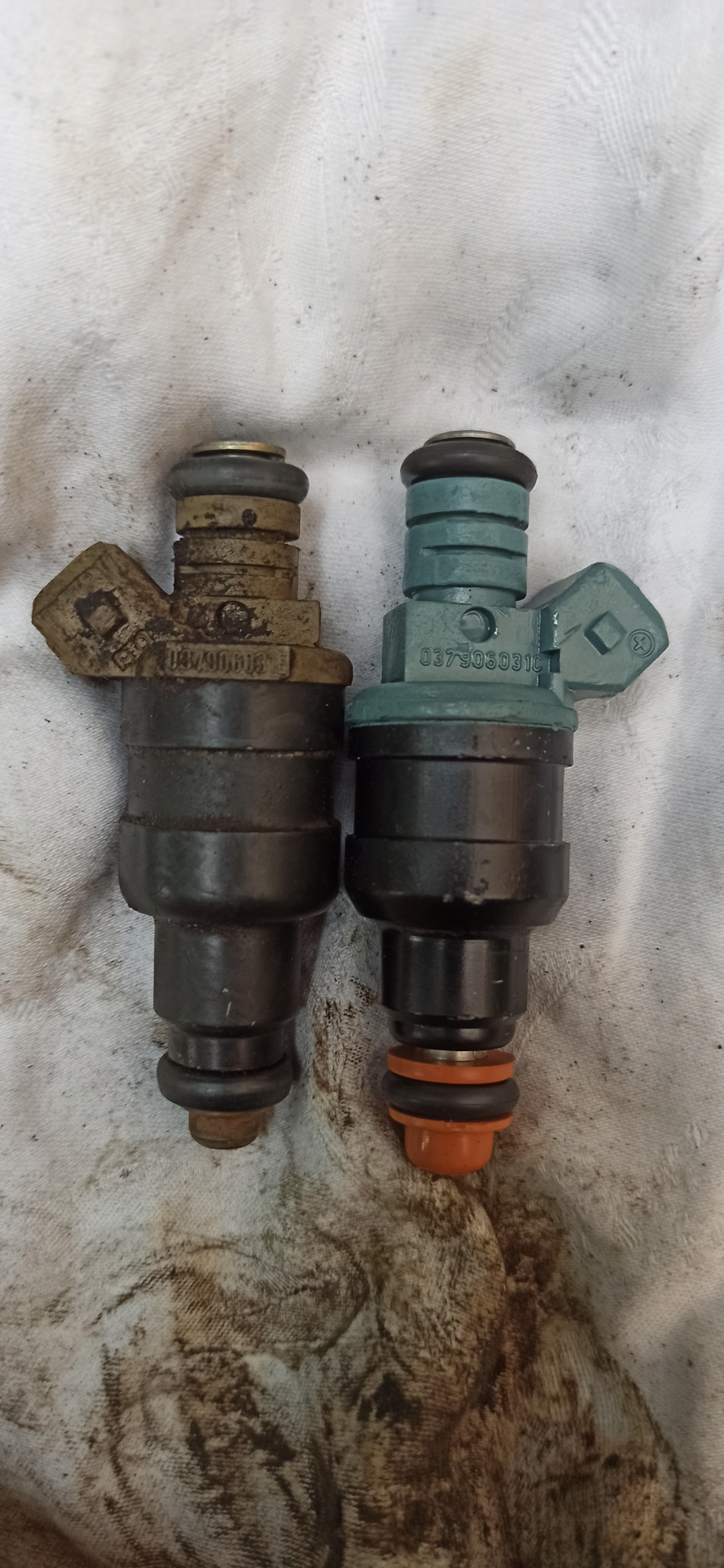 Замена форсунок 037906031C — Volkswagen Golf Country, 1,8 л, 1990 года ...