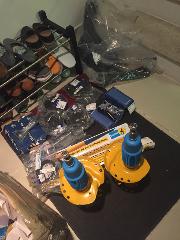 Приехали запчасти — Volvo V70 III, 2,5 л, 2008 года | запчасти | DRIVE2