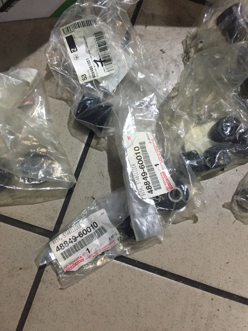 4884960010 Втулка стабилизатора TOYOTA LEXUS | Запчасти на DRIVE2