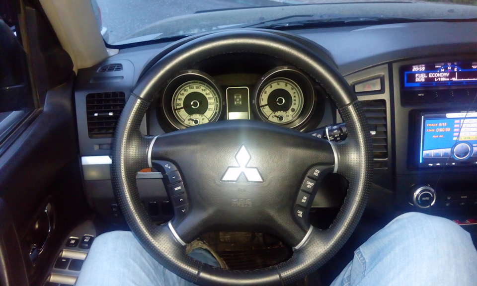 Руль — Mitsubishi Pajero (4G), 3,2 л, 2008 года | тюнинг | DRIVE2