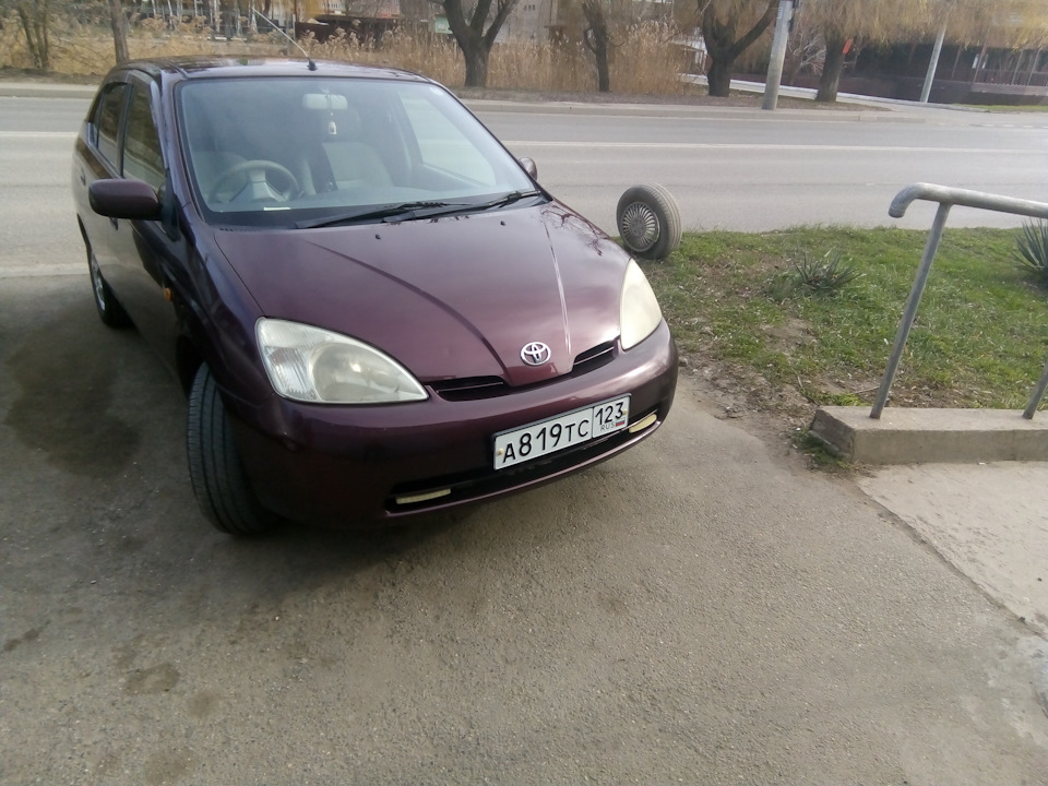 Только плановое обслуживание и немного тюнячек — Toyota Prius (11), 1,5 ...