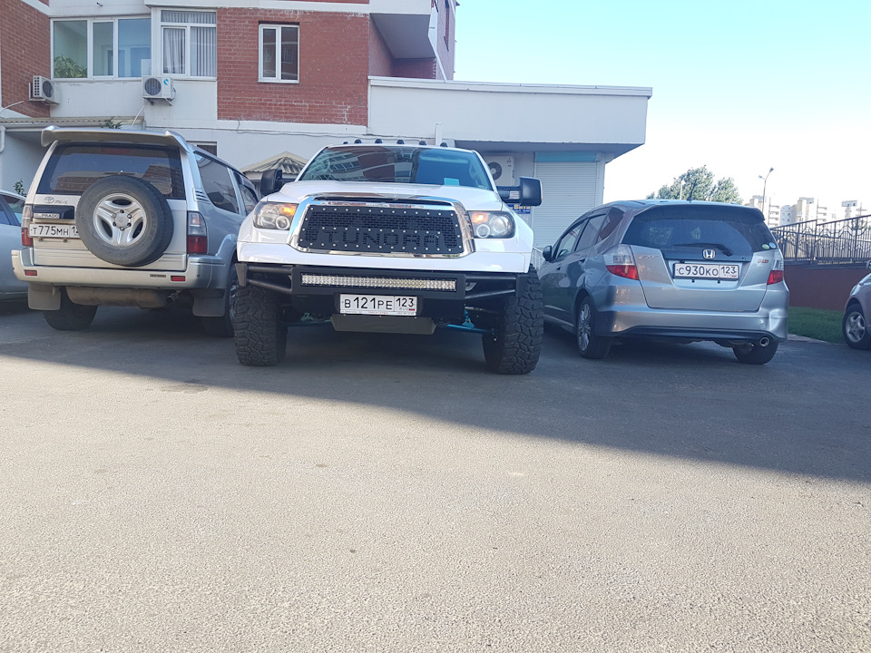 Тундробудни 2 — Toyota Tundra (II), 5,7 л, 2013 года | фотография | DRIVE2