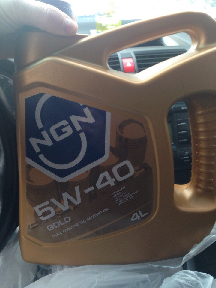 Масло NGN gold 5x40 — Skoda Octavia A4 Mk1, 1,6 л, 2002 года ...