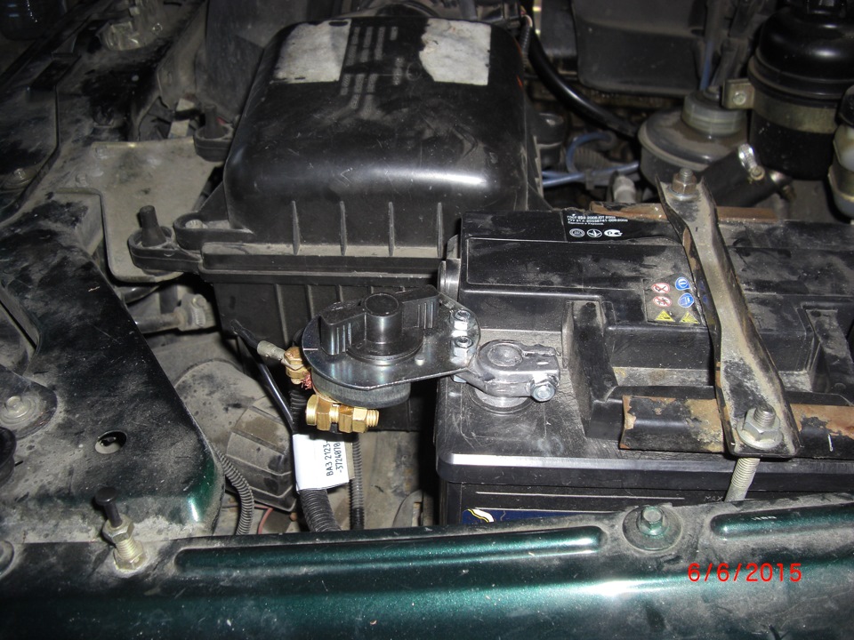 Размыкатель массы — Chevrolet Niva (1G), 1,7 л, 2005 года | электроника ...