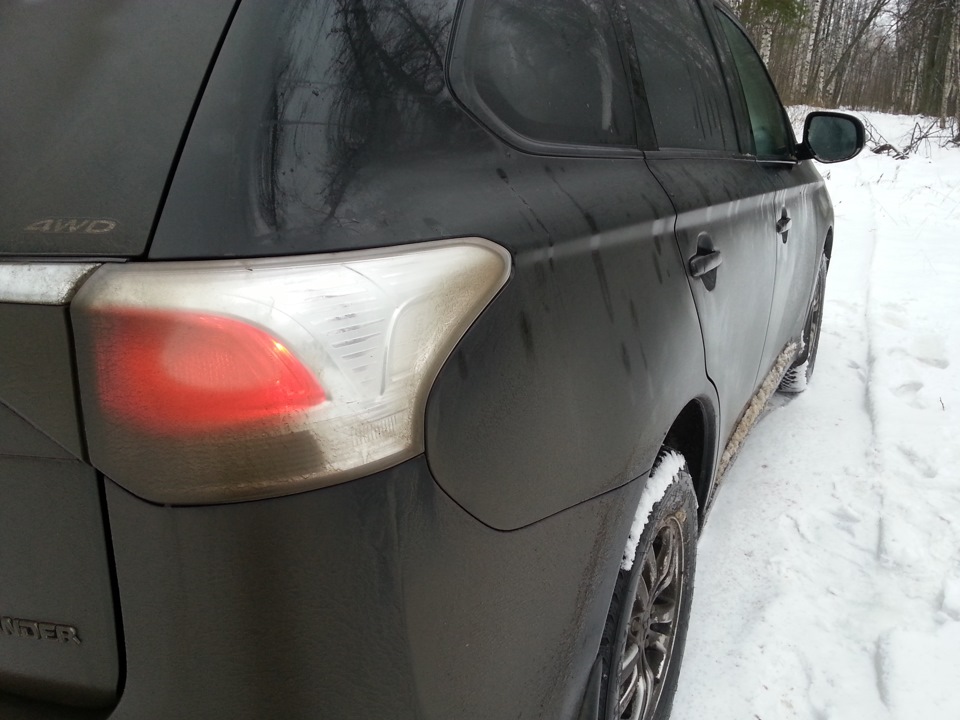 Потерялась заглушка на рейленге — Mitsubishi Outlander (3G), 2,4 л ...