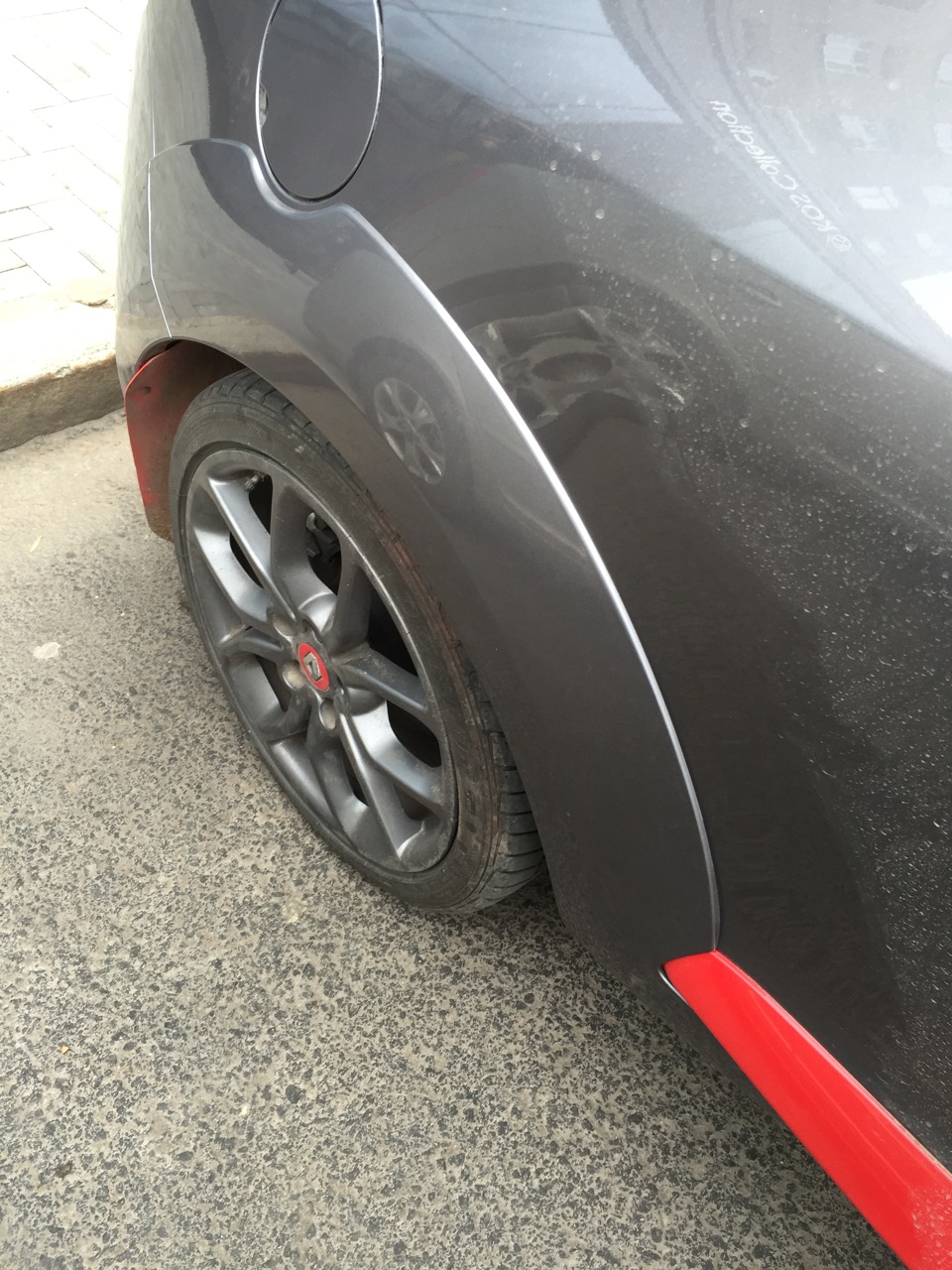 Косметический ремонт после небольшого ДеТеПе — Renault Megane Sport RS ...