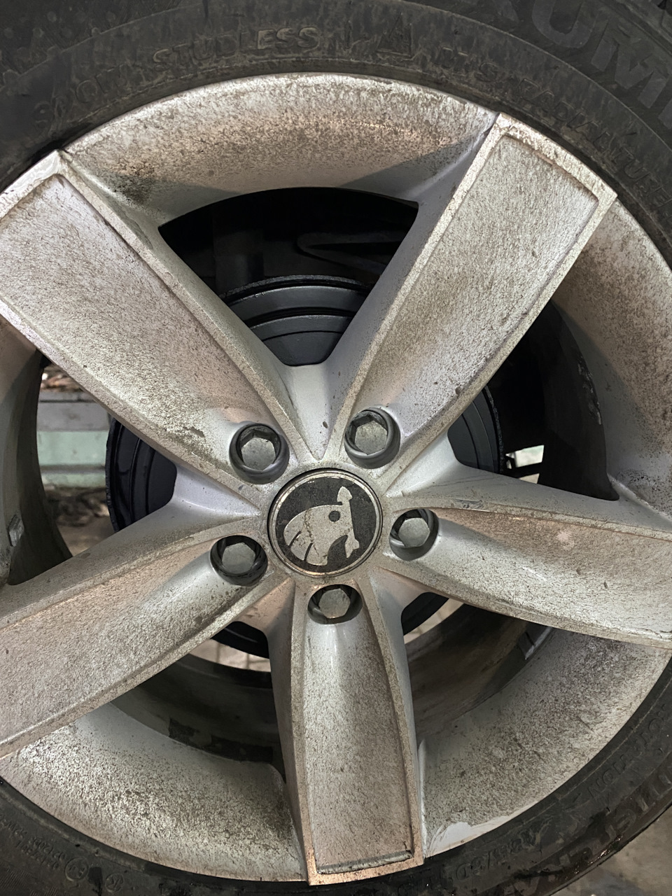 Покраска тормозных барабанов и суппортов — Skoda Fabia Combi Mk1, 1,4 л ...