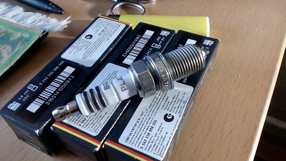 Замена иридиевых свечей — Skoda Fabia Combi Mk2, 1,2 л, 2011 года ...