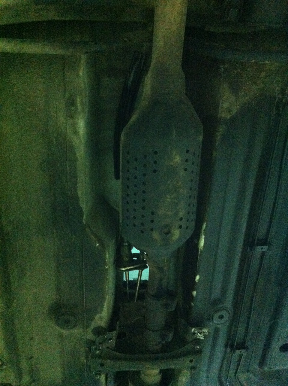 закулисье — Volkswagen Polo Hatchback Mk3, 1 л, 2000 года | своими ...