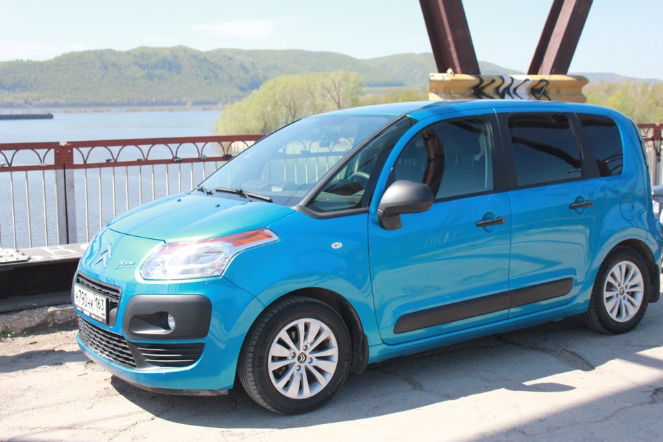 Небольшой фотосет — Citroen C3 Picasso, 1,4 л, 2010 года | фотография | DRIVE2