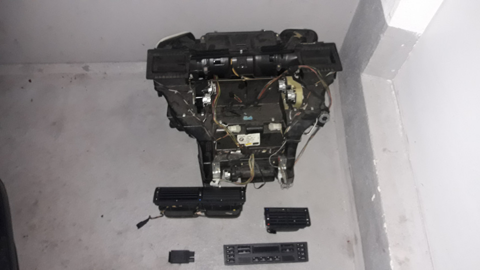 замена климата IHKR на климатконтроль IHKA — BMW 7 series (E38), 3 л ...