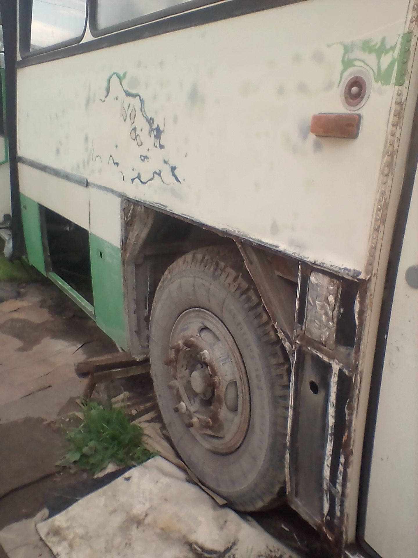 Правый бок часть первая. — Икарус 263, 9,9 л, 1998 года | кузовной ремонт | DRIVE2