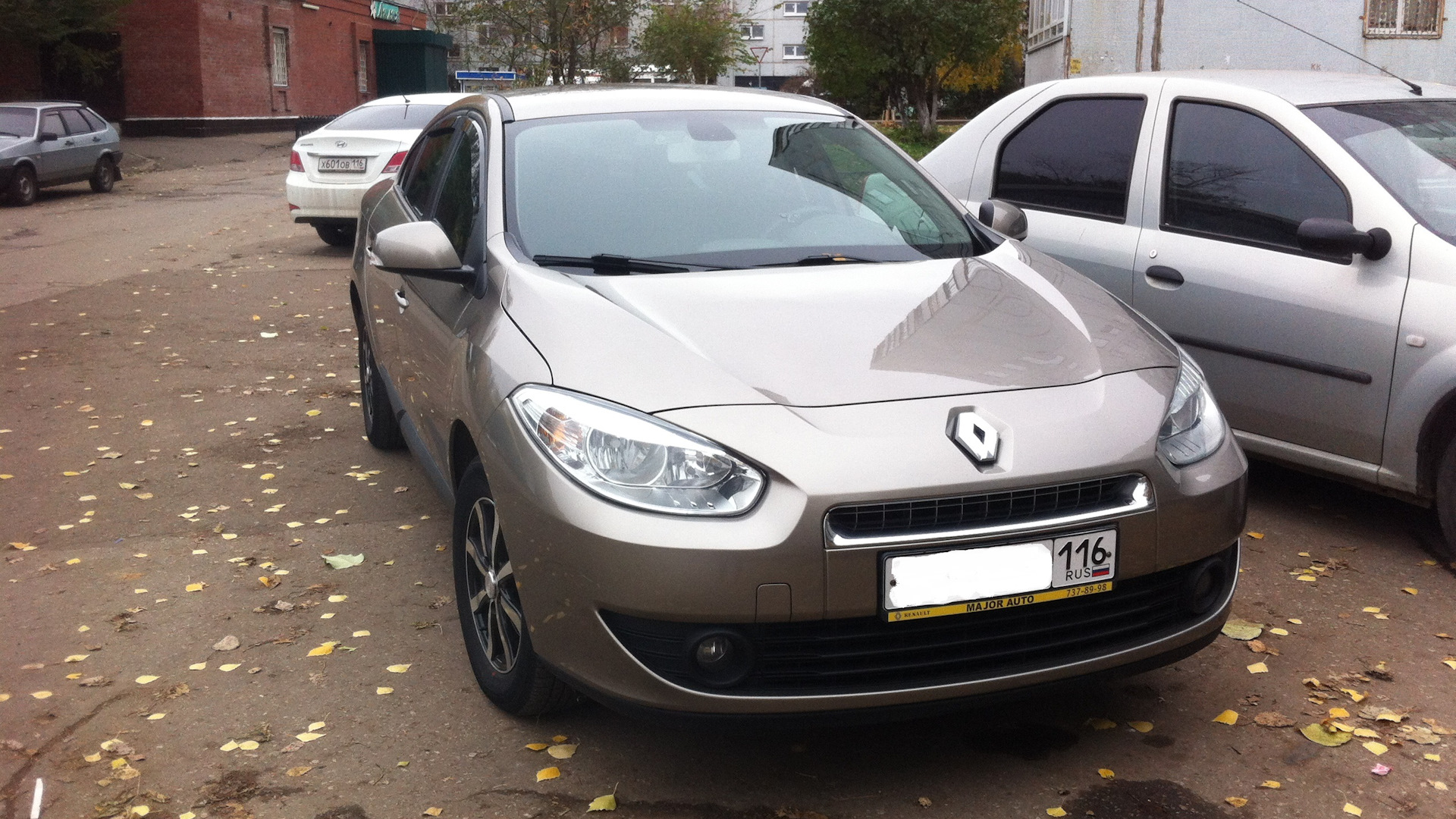 Renault Fluence 1.6 бензиновый 2011 | на DRIVE2