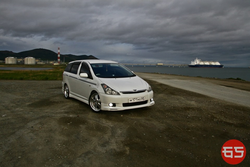 Фото с паблика Auto 65 — Toyota Wish (AE10), 1,8 л, 2004 года ...