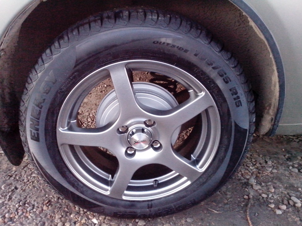 обул сандали — Renault Logan (1G), 1,6 л, 2010 года | колёсные диски ...