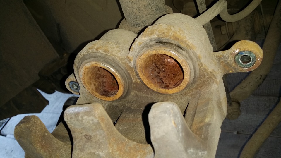 Пыльник переднего тормозного цилиндра — KIA Sorento (2G), 2,4 л, 2010 ...