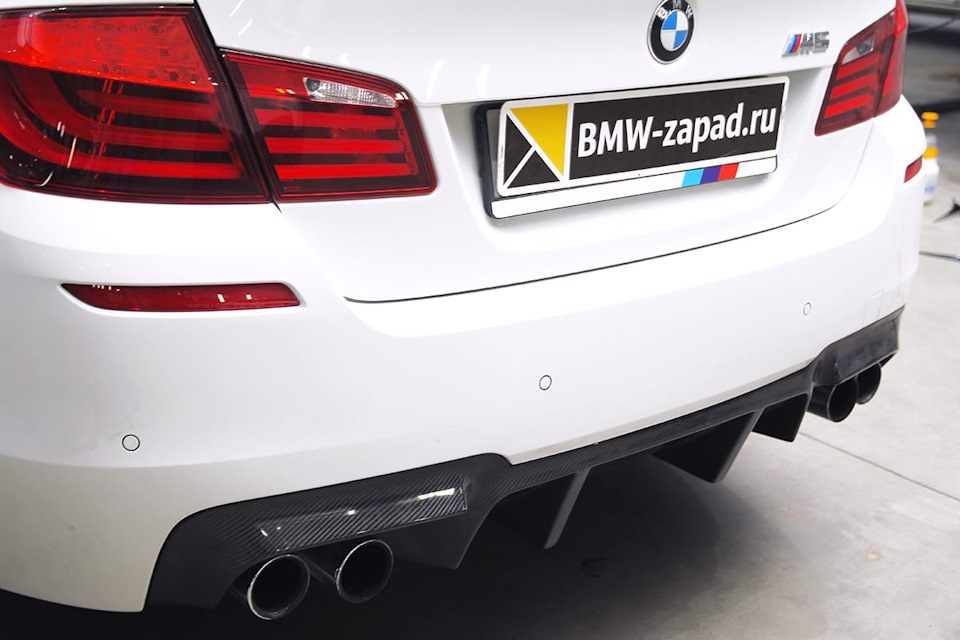 Установка карбонового диффузора M Performance на М5 F10 — BMW Запад на ...
