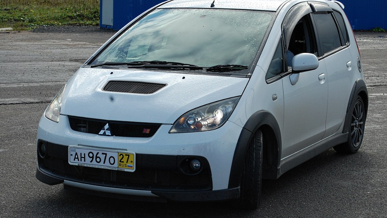 Mitsubishi Colt Ralliart 1.5 бензиновый 2010 | RallyArt Version R. на ...