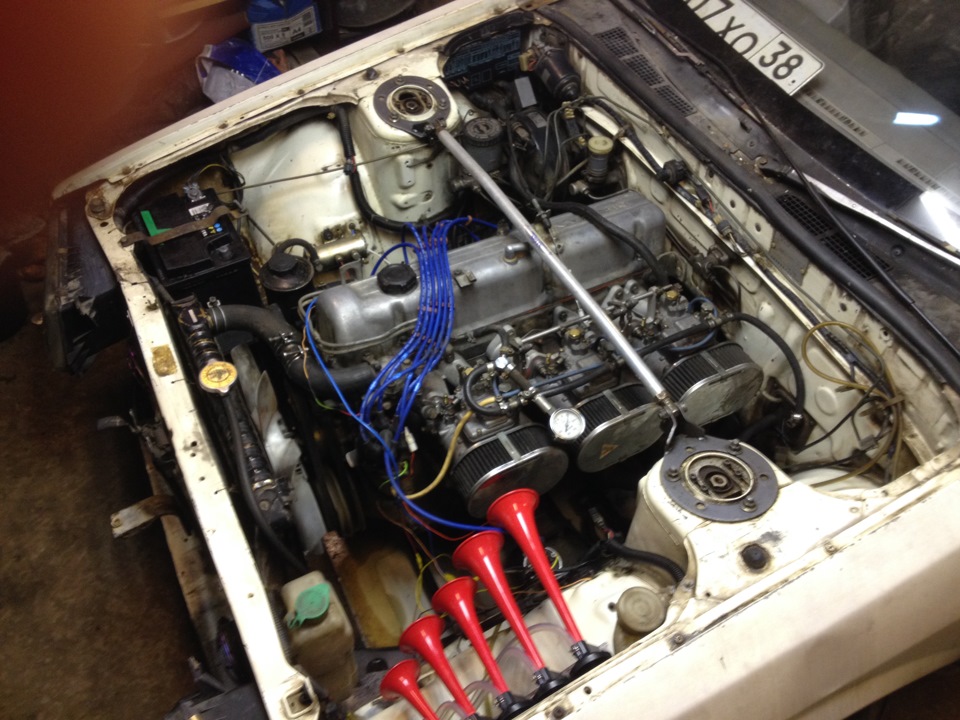 Nissan OHC L28 Engine. OLD JDM POWER! — Nissan Skyline (R30), 2,8 л ...