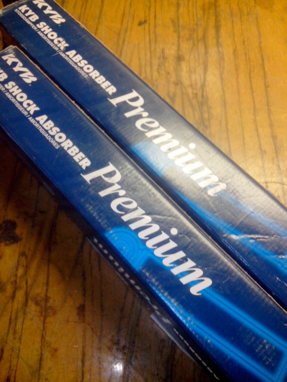 Задние аммортизаторы KYB 443027 — ИЖ 2126, 1,6 л, 2004 года | своими ...