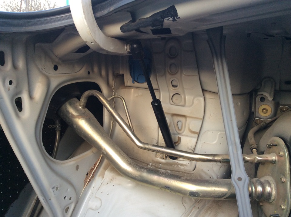 Газовые упоры багажника — Toyota Mark II (90), 2,5 л, 1996 года ...