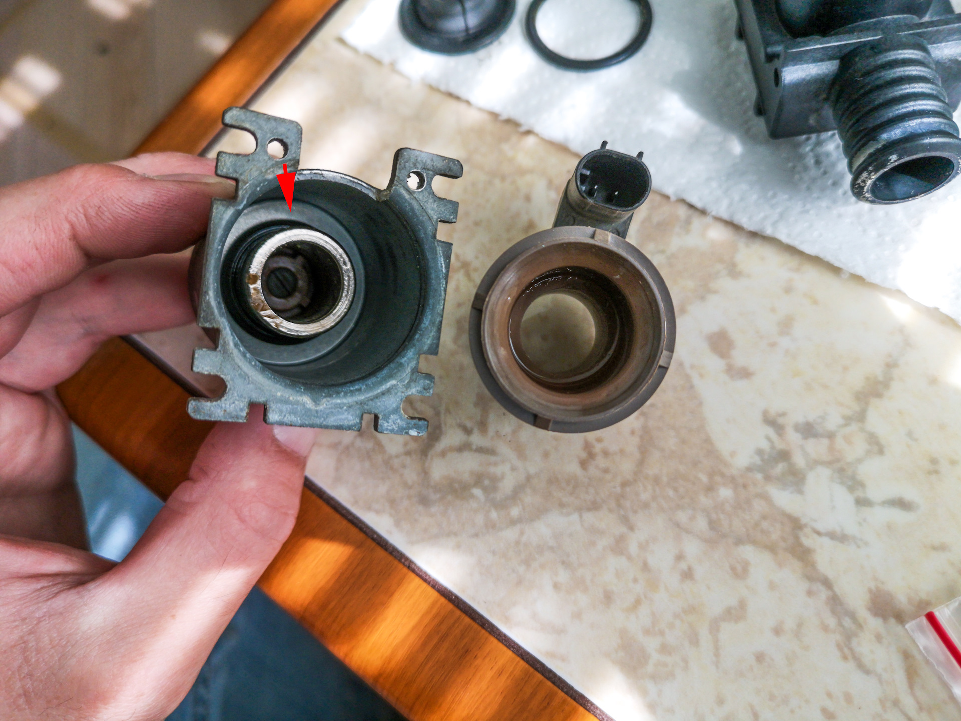 Ремонт клапана Webasto Range Rover — Land Rover Range Rover (3G), 3,6 л ...