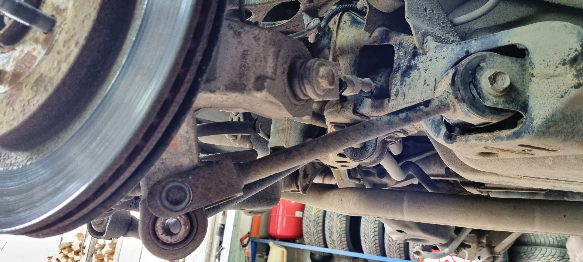 Задние продольные тяги — Ford Explorer (5G), 3,5 л, 2012 года | визит ...