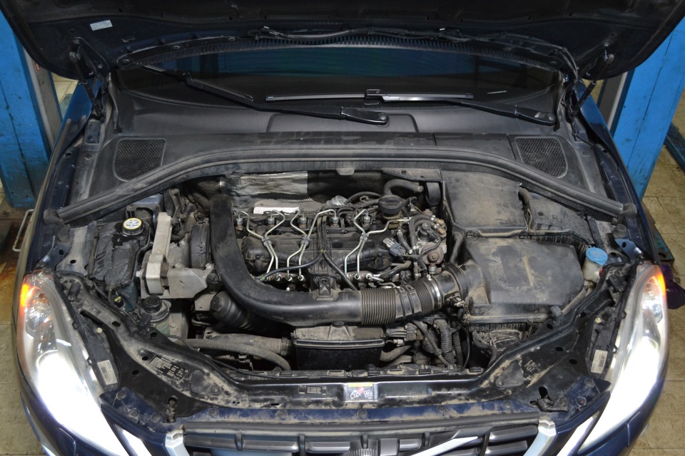 Замена масла АКПП и 2-ух шлангов маслоохладителя. — Volvo XC60 (1G), 2 ...