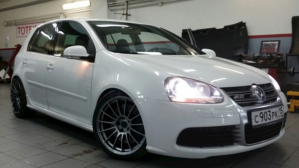 Volkswagen Golf R Mk5 3.2 бензиновый 2008 | 32 Living Legend на DRIVE2