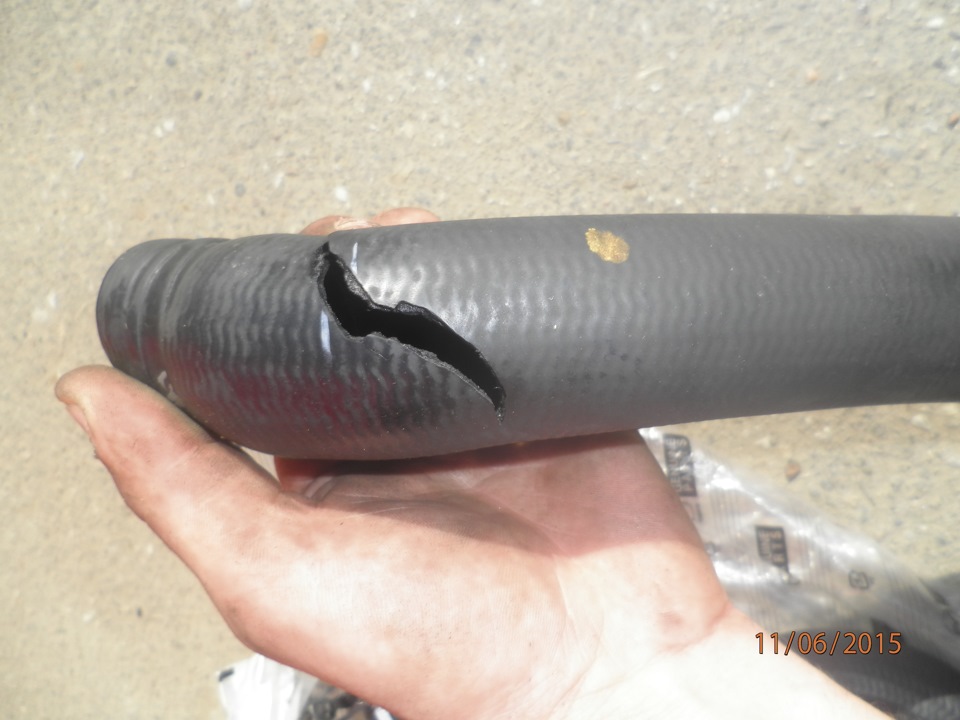 ЗАМЕНА ПАТРУБКА СИСТЕМЫ ОХЛАЖДЕНИЯ ДВС — Mazda 3 (1G) BK, 2 л, 2007 ...