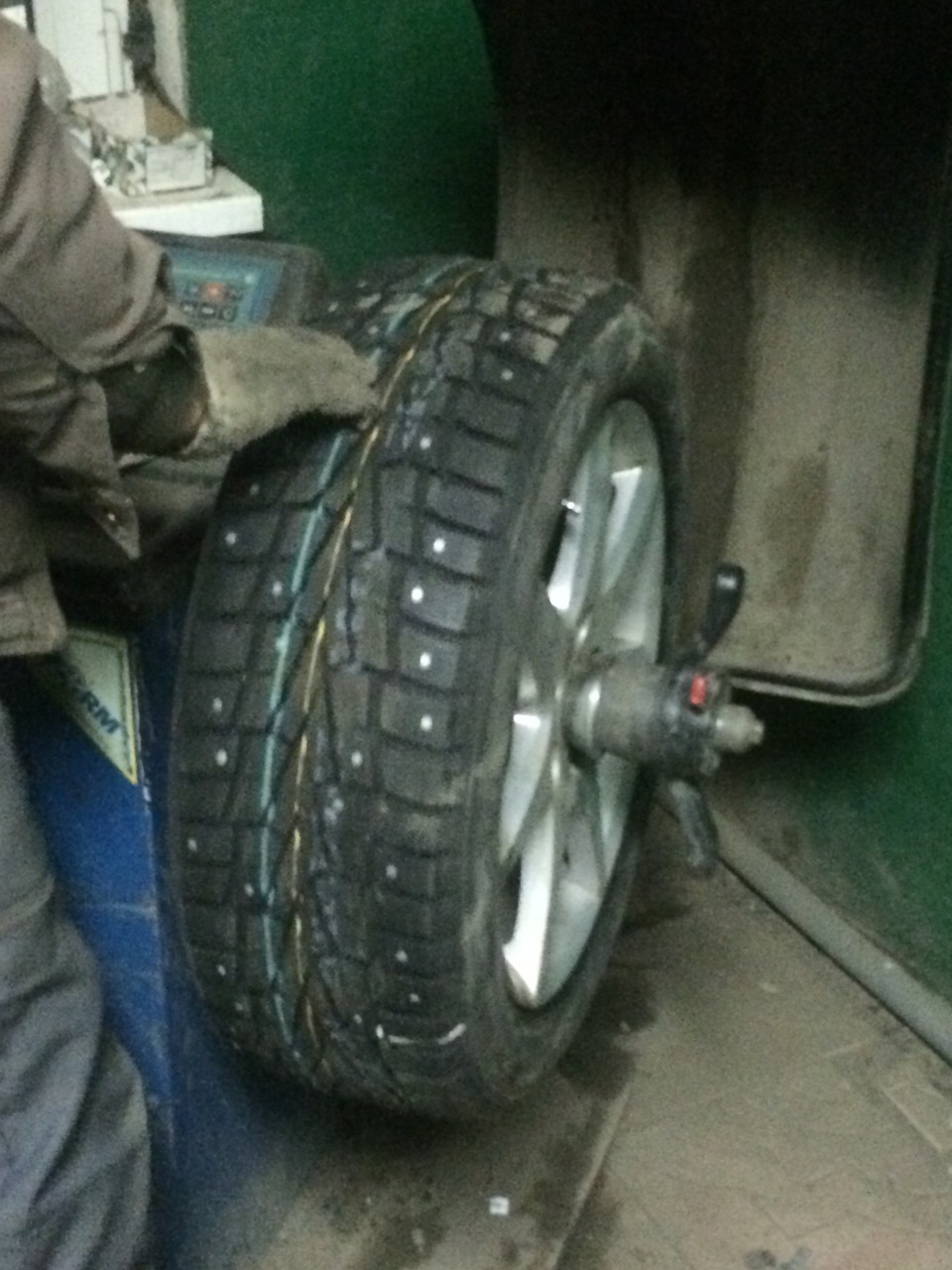 Резина зимняя Roadstone Winguard — Toyota Camry (XV40), 3,5 л, 2007 ...