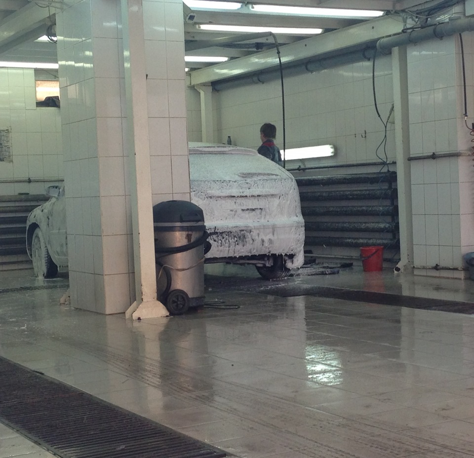 Wash Wash — Ford Focus II Hatchback, 1,6 л., 2006 года | мойка | DRIVE2