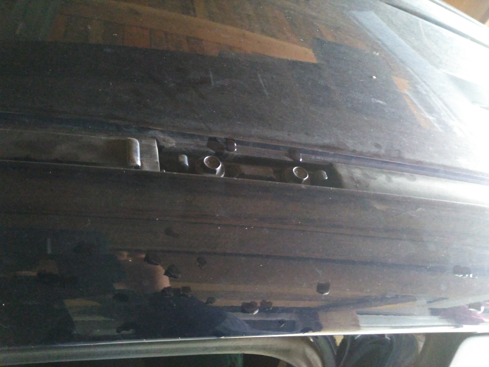 Установка верхнего демпфера на 5-ю дверь и заглушки на крышу. — Toyota ...