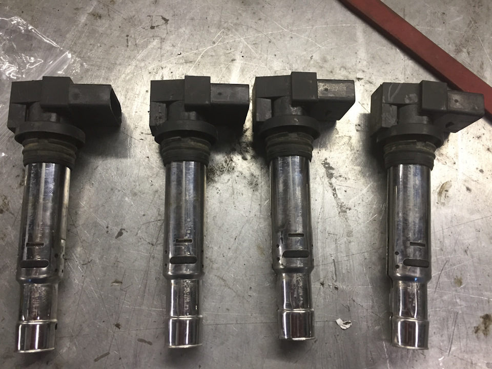 Замена выпускного коллектора — Volkswagen Golf Mk6, 1,4 л, 2009 года ...