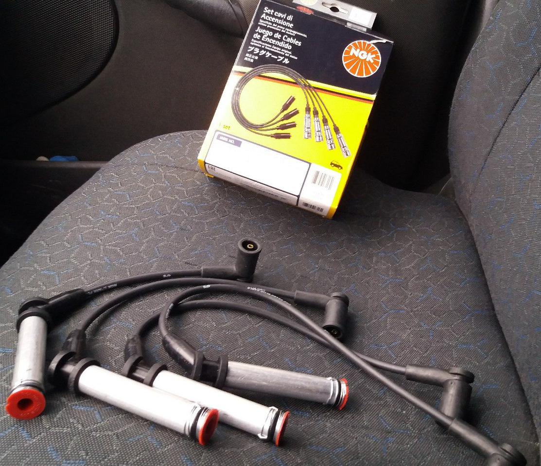 Свечи зажигания и ВВП — Ford Focus Hatchback I, 1,6 л, 2004 года ...