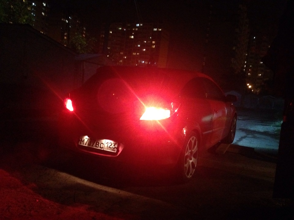 Вторая противотуманка — Opel Astra H GTC, 2 л, 2007 года | электроника ...
