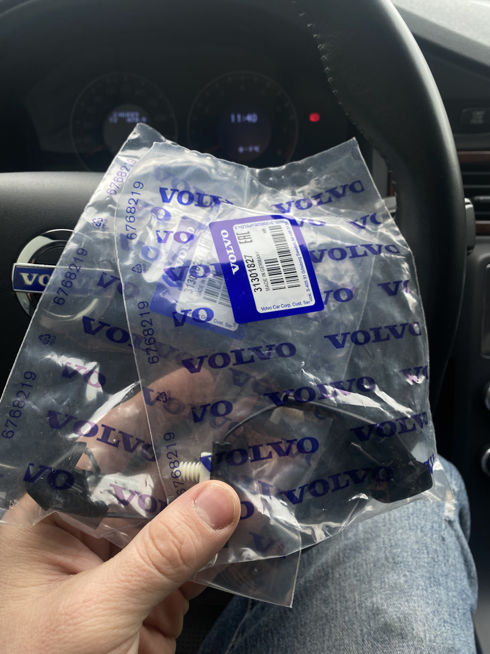 31301827 Форсунка омывателя лобового стекла Volvo | Запчасти на DRIVE2