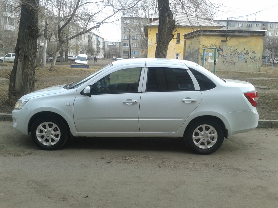колёсики — Lada Гранта (1G), 1,6 л, 2012 года | колёсные диски | DRIVE2
