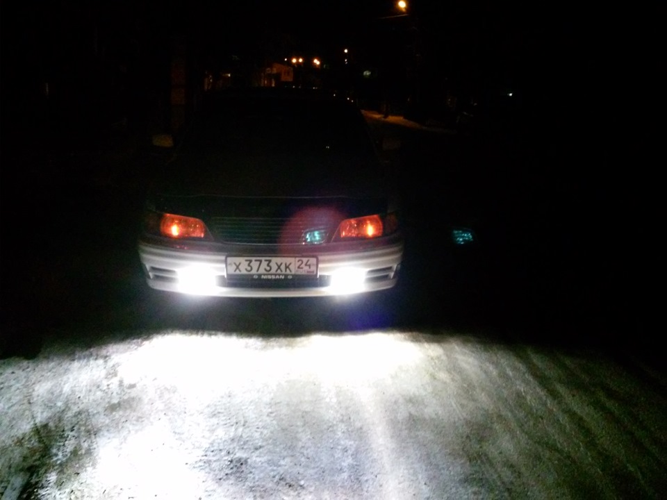 Рыжие диоды в габариты. — Nissan Cefiro (A32), 2,5 л, 1996 года ...