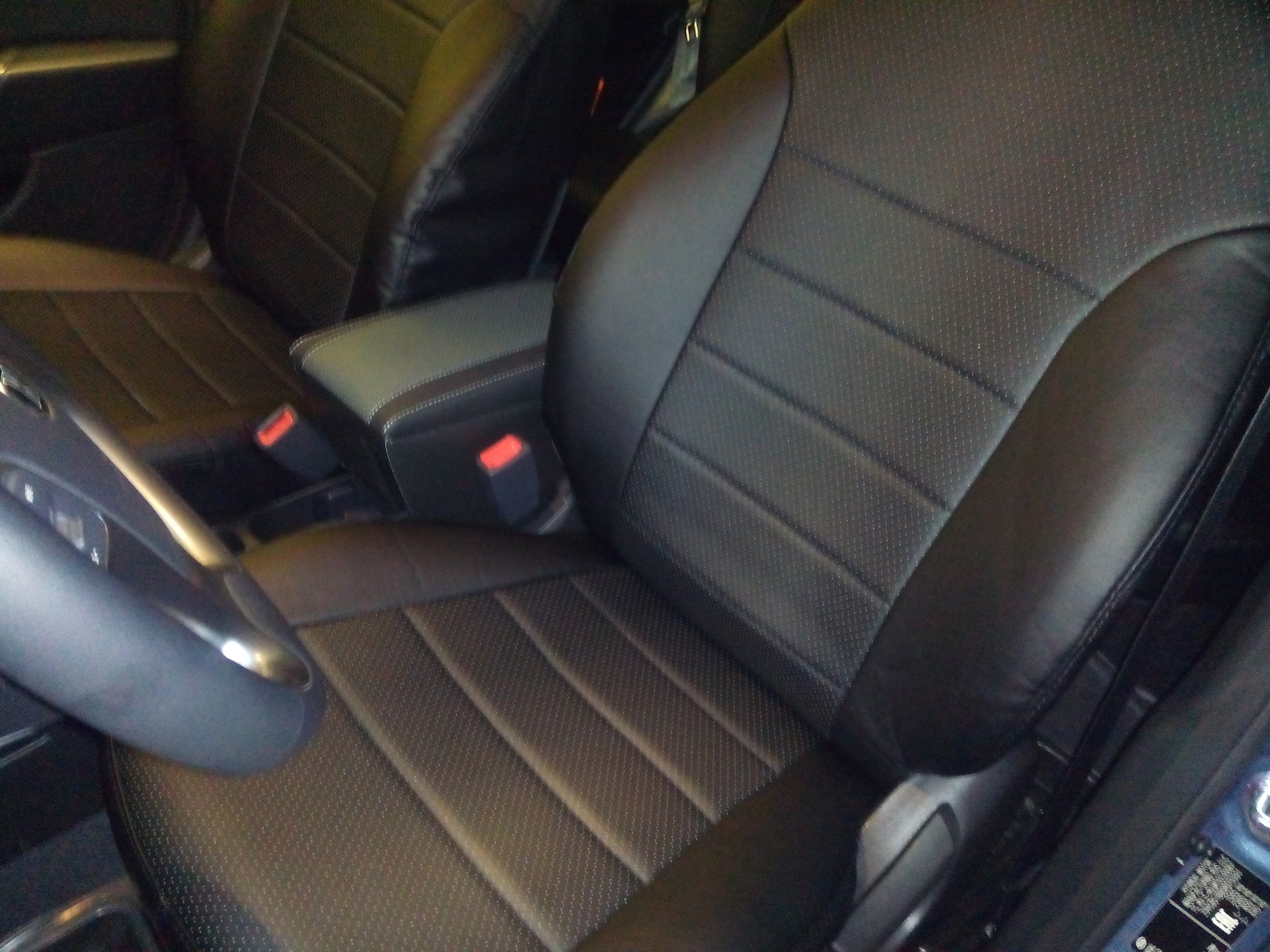 Чехлы — KIA Rio 5-door (3G), 1,6 л, 2015 года | аксессуары | DRIVE2