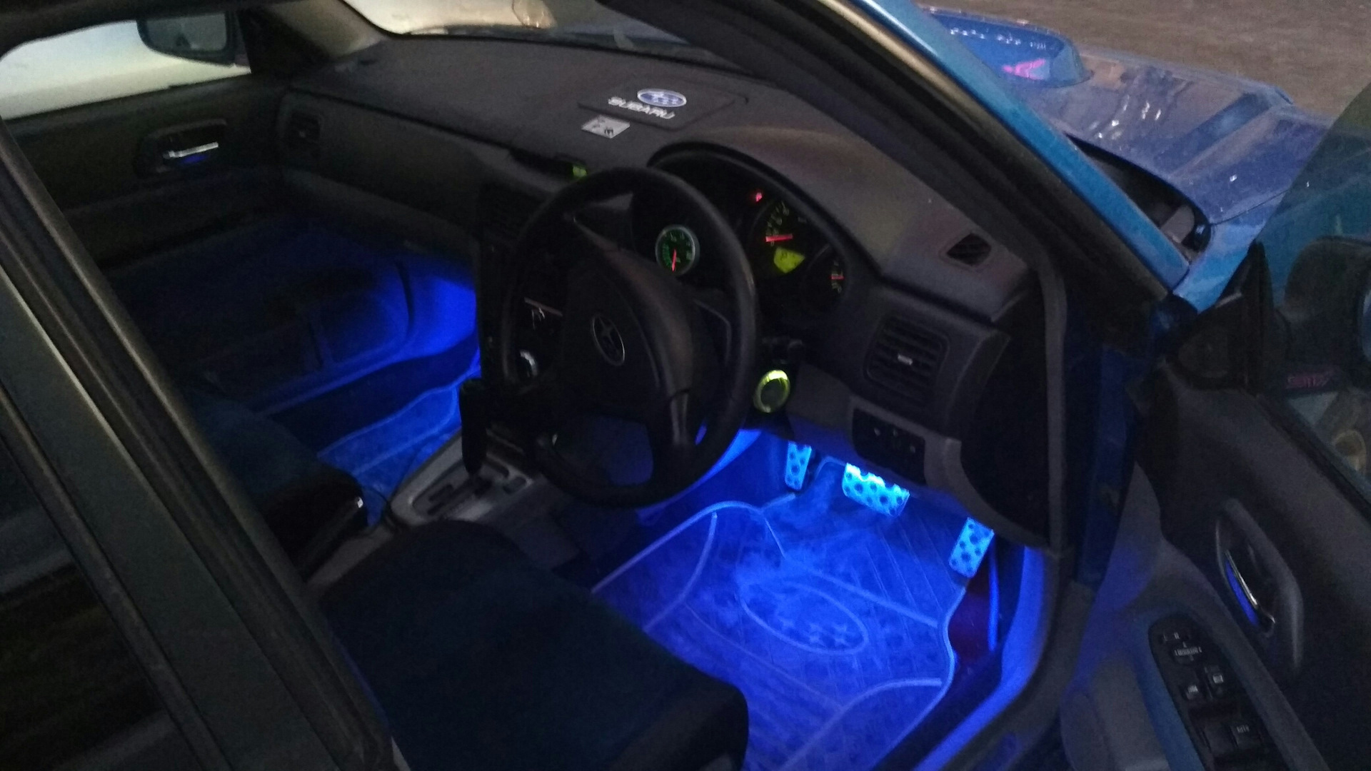 Подсветка в салон — Subaru Forester (SG), 2 л, 2004 года | аксессуары ...