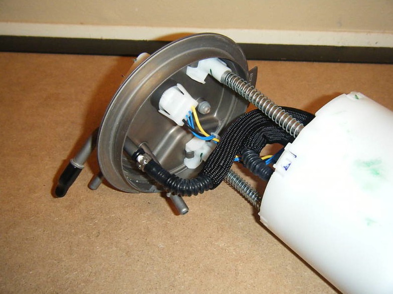 Fuel Pump — Chevrolet Avalanche (GMT900), 6,2 л, 2007 года | запчасти ...