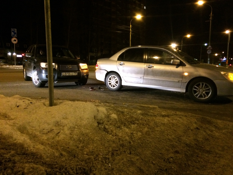 Приехали — Mitsubishi Lancer IX, 1,6 л, 2006 года | ДТП | DRIVE2