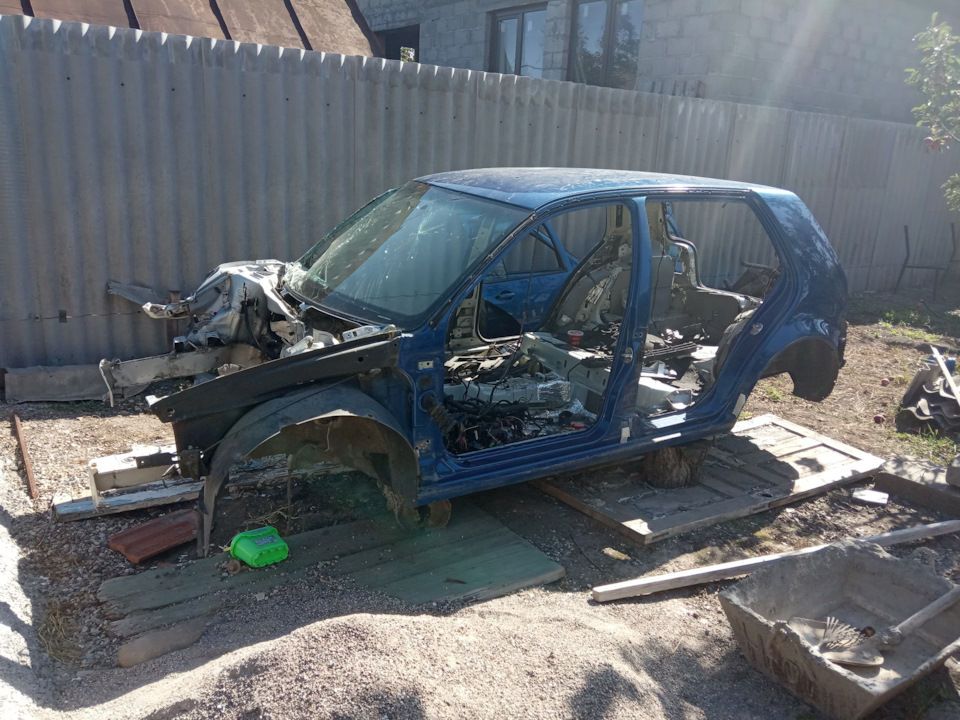 Кузов гольф 4 на Volkswagen Golf Mk4. Б/у | 10 000 ₽ в городе Ессентуки ...