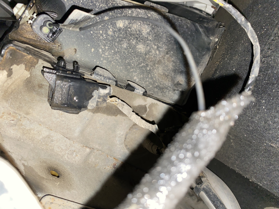 Установка keyless kuga1 — Ford Kuga (1G), 2,5 л, 2012 года | аксессуары ...