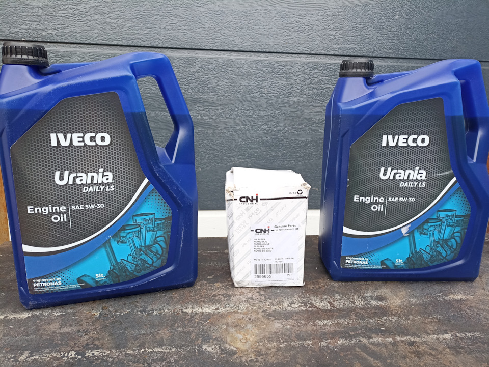 Замена масла и фильтра — Iveco Daily (6G), 3 л, 2015 года | плановое ТО ...